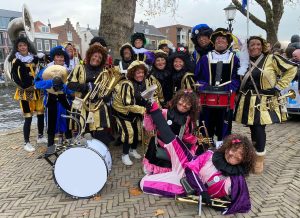 Pietenband - MACentertainment
